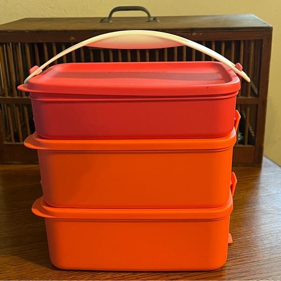 Tupperware | Kitchen | Tupperware Pack N Carry 2 Piece Lunch Set | Poshmark